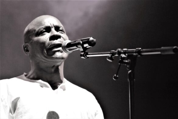 SALIMO MUHAMAD (1948-2024): Músico comprometido com a arte - Jornal ...