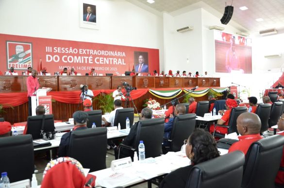 Joaquim Veríssimo substitui Fernando Faustino no CC - Jornal Notícias