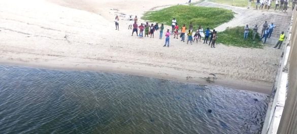 Dois desaparecidos na praia da Costa do Sol - Jornal Notícias